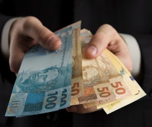 Canada’s Kinross Gold sells stake in Brazilian mine to AngloGold for ...