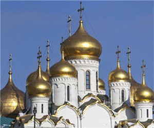 Russia expands gold stockpile the most since '98 - MINING.COM