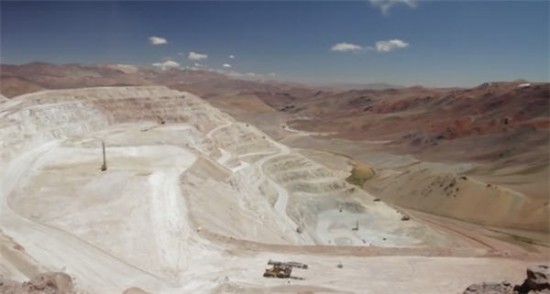 Workers strike at Kinross' Chile mine, operations suspended - MINING.COM