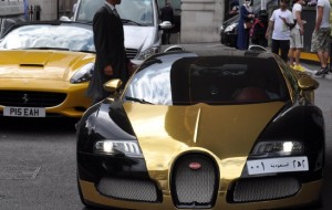 Gold Arab supercars hit the streets of London - MINING.COM