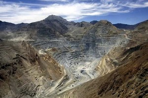 Antofagasta cuts copper output forecast over rain, protests in Chile ...