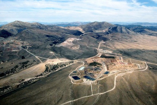 Barrick Gold sells four US mines for $720 million - MINING.COM