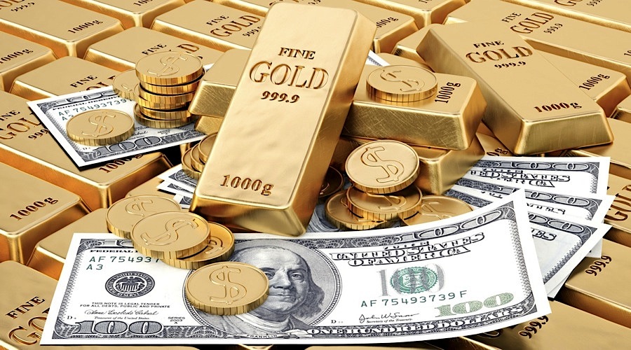Gold Dips Further From 3 1 2 Month Peak As Dollar Fights Back MINING COM