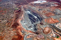 Gold price slump puts Barrick’s Super Pit deal with Minjar at risk ...