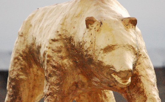 Gold price falls back to $4,000 on technical selling - MINING.COM