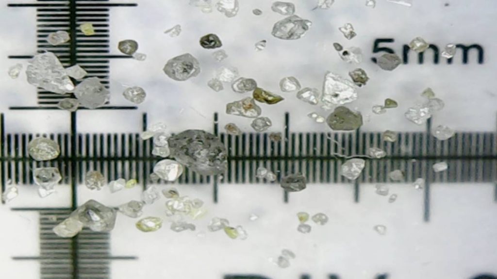 Lucapa finds over a hundred diamonds at Australian project - MINING.COM