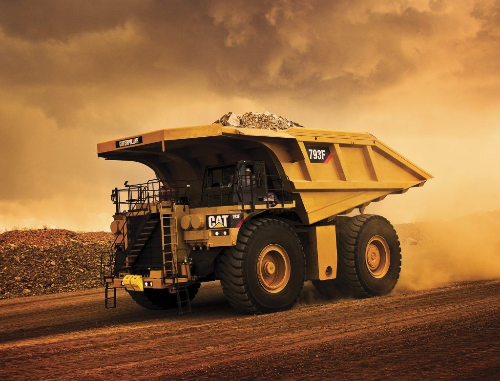 Caterpillar produces 5000th 793 mining truck - MINING.COM