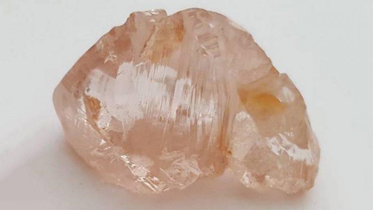 Lucapa finds yet another large diamond in Angola - MINING.COM