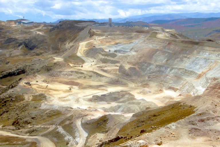 Newmont sells stake in Yanacocha gold mine to Japan’s Sumitomo for $48 ...