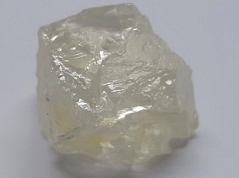 Huge diamonds keep coming out of Lucapa’s Lulo mine in Angola - MINING.COM