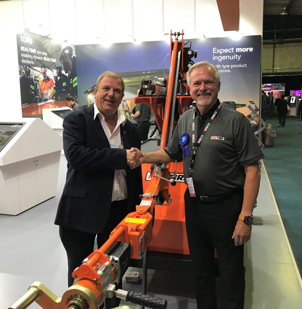 Eric Bruggeman and Peter Nilsson.jpg - MINING.COM