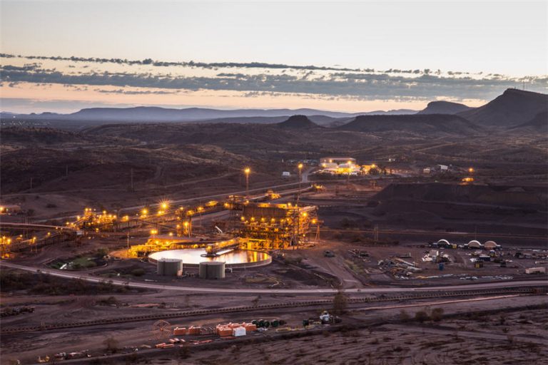 Workers seek collective bargaining at Rio Tinto Pilbara mine - MINING.COM