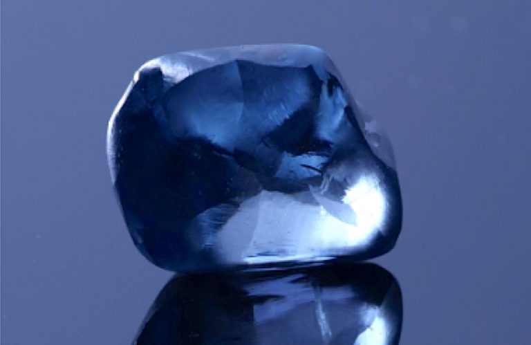 Botswana unveils rare 20-carat blue diamond, the country’s largest ever ...