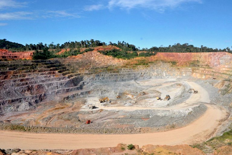 IAMGOLD resumes operations at gold mine in Suriname - MINING.COM