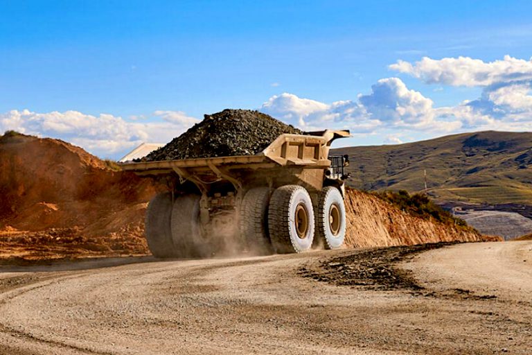 Informal mining boom is biggest fear for Peru’s copper investors ...