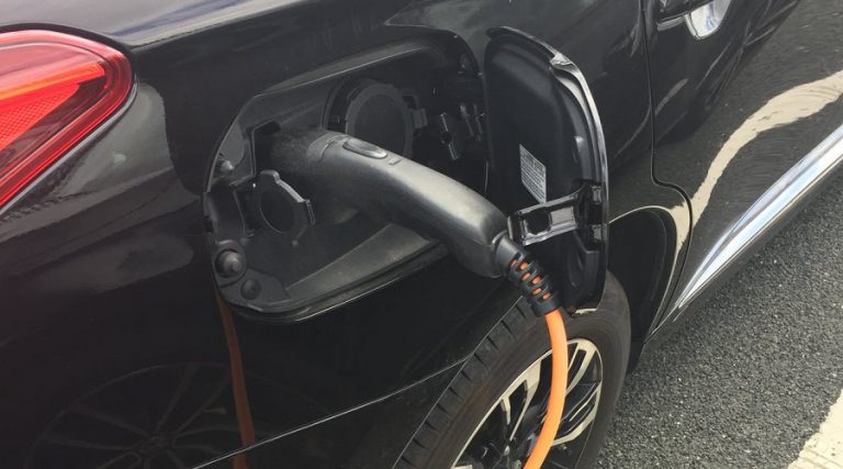 Mobile EV fast-charging system now available - MINING.COM