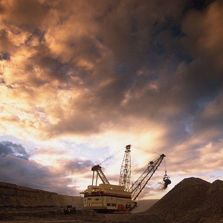 Glencore is cashing in on coal to dodge big mining's slowdown - MINING.COM