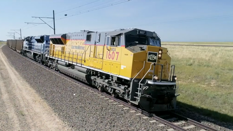 Vale develops first 100% electric locomotive in Brazil - MINING.COM