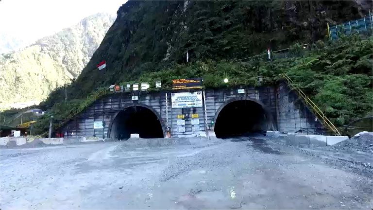 Freeport’s Grasberg go-go days back as gold, copper prices rally ...