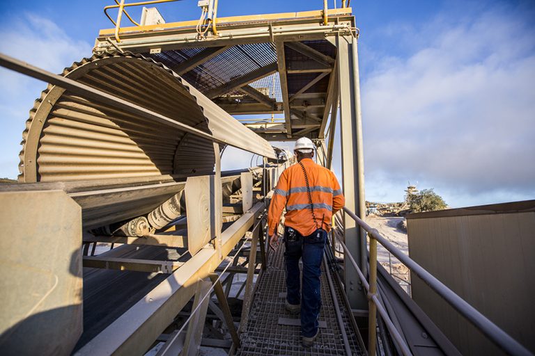 Miners launch strike at Resolute gold mine in Mali - MINING.COM