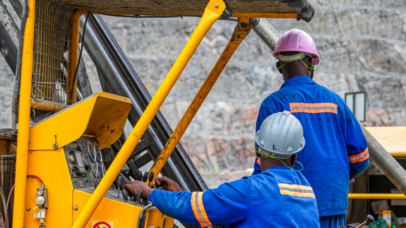 Zimbabwe's Kuvimba Mining seeks $950 million in financing - Zimbabwe ...
