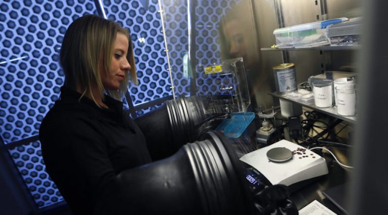 Natural anode-grade graphite to enter the EV race - MINING.COM