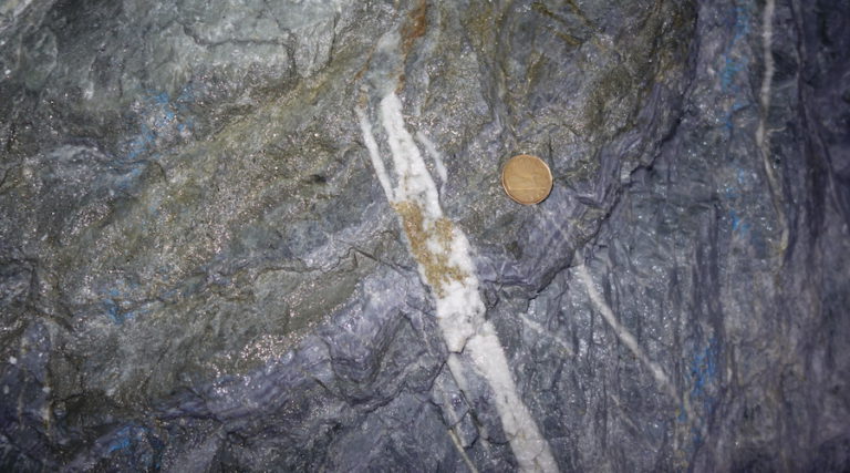 Bonanza gold deposits form the same way soured milk does - research ...