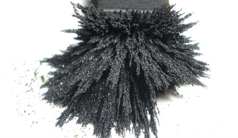 Researchers find possible replacement for rare earth in magnets ...