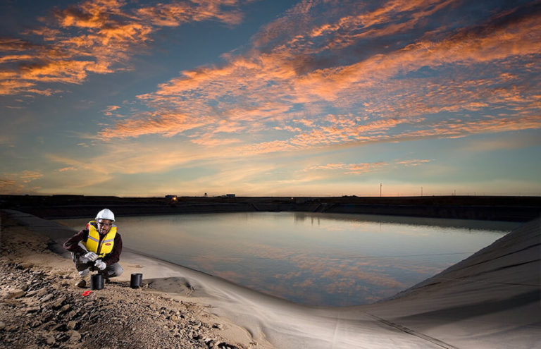 Kinross resumes mining at Tasiast, lowers 2021 guidance - MINING.COM