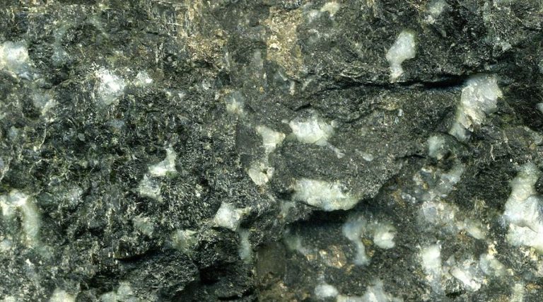 Earth’s 'Goldilocks zone' responsible for metal ore deposit formation ...