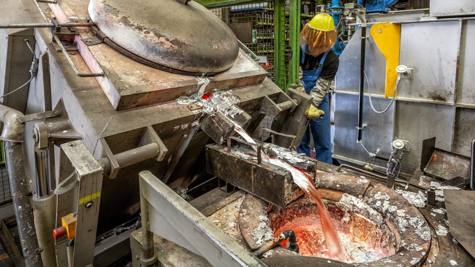 Aluminum price jumps as Iran conflict puts Middle East supply at risk ...