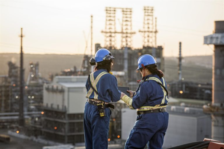 Suncor Draws Regulatory Probe After Deaths MINING COM Suncor Draws Regulatory Probe After Deaths MINING COM