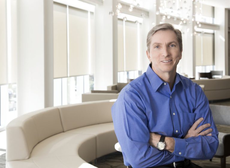 Suncor taps former Exxon executive as CEO amid Elliott push - MINING.COM