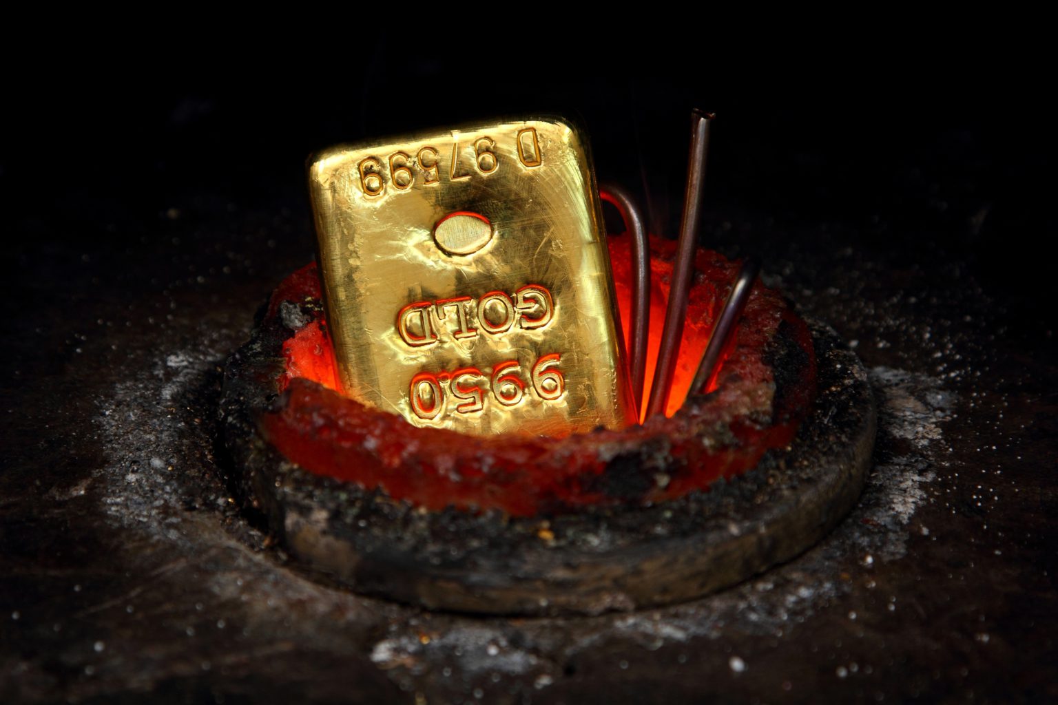 Gold price back above $4,500 as Middle East tensions ease - MINING.COM