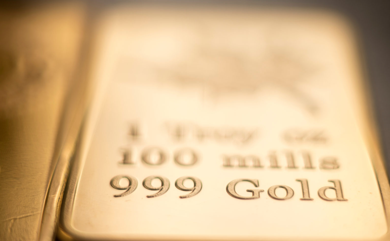 Gold price nearing $2,000/oz as Middle East turmoil feeds safe haven ...