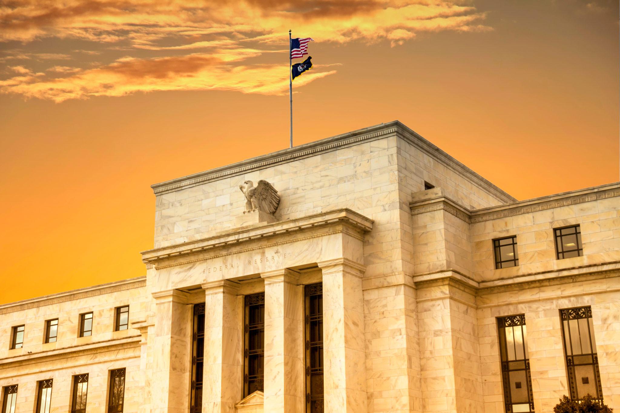 Gold price hits another record with Powell speech in focus - MINING.COM