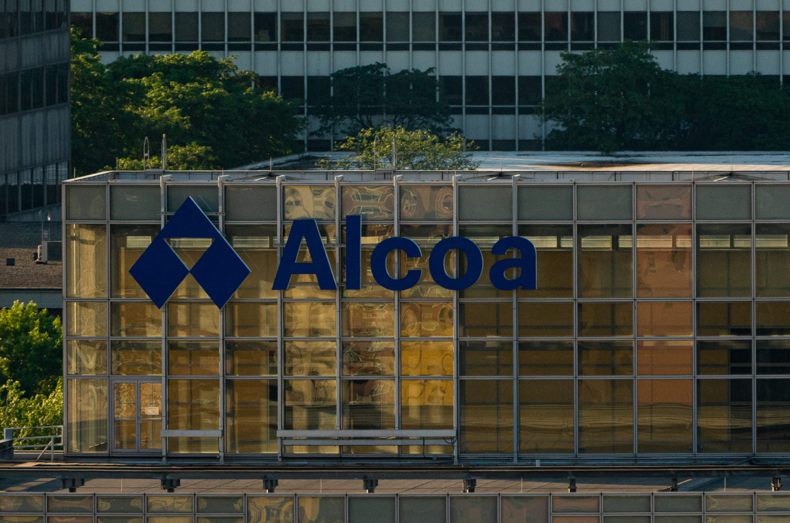 Alcoa names new CEO in abrupt change as Harvey exits - MINING.COM