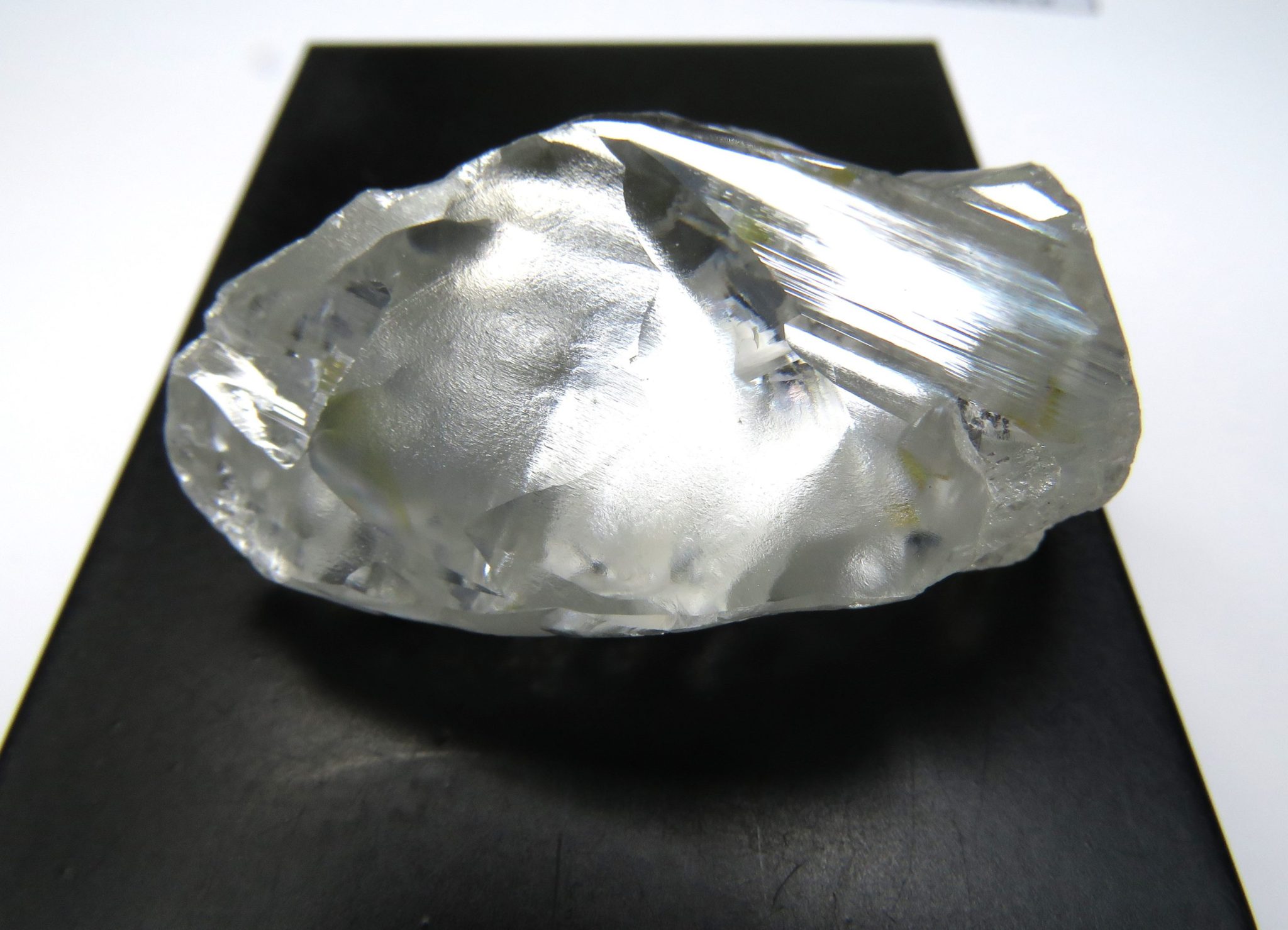 Lucapa fetches $17 million for four diamonds recovered from Lulo mine ...