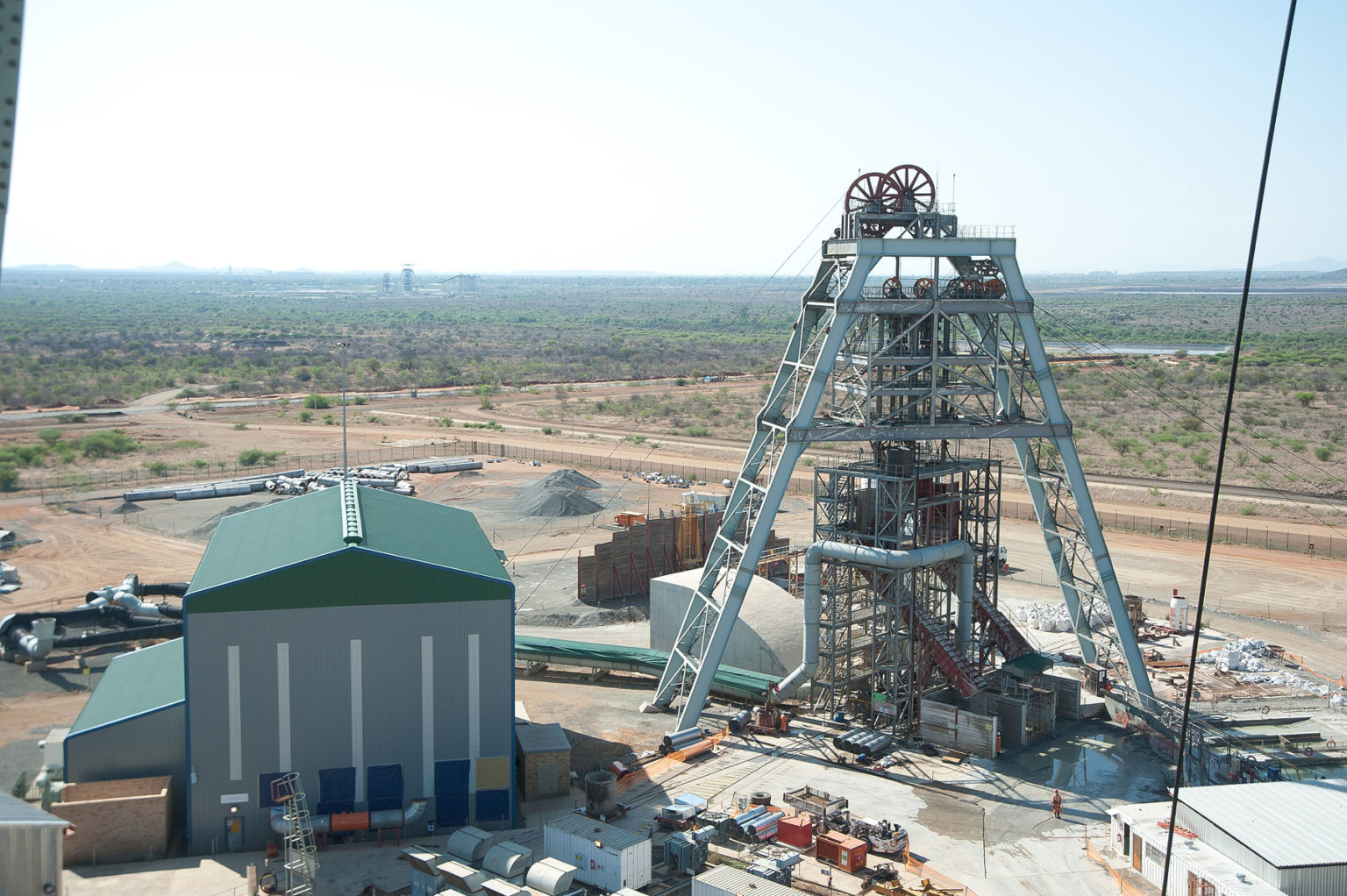 S. Africa mine sit-in by protesting workers enters third day - MINING.COM