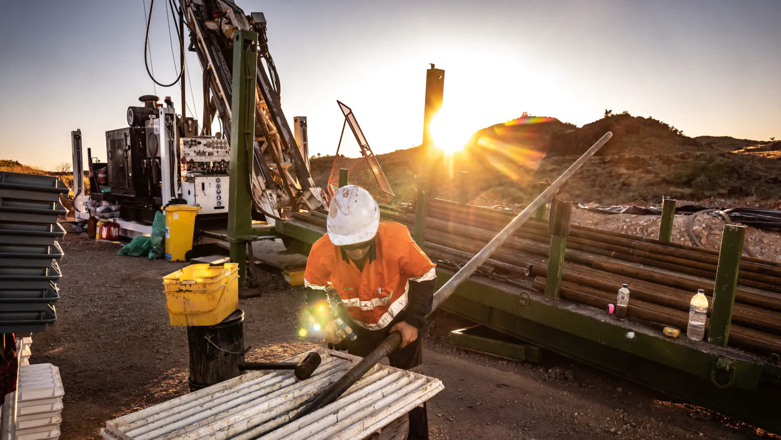 SQM ties up with Hancock on $1.1bn bid for Azure Minerals - MINING.COM