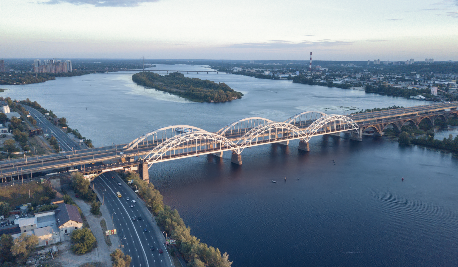 Bridge disaster leaves some US coal miners with few options - MINING.COM