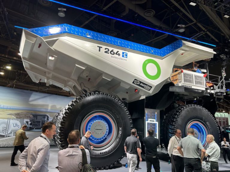 Liebherr reveals zero emissions, autonomous T 264 haul truck - MINING.COM