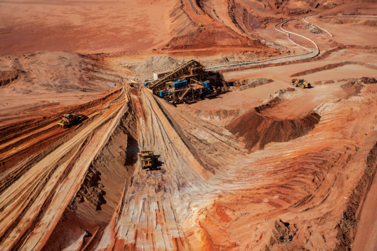 Iluka shares slump on planned halt in mineral sands output - MINING.COM