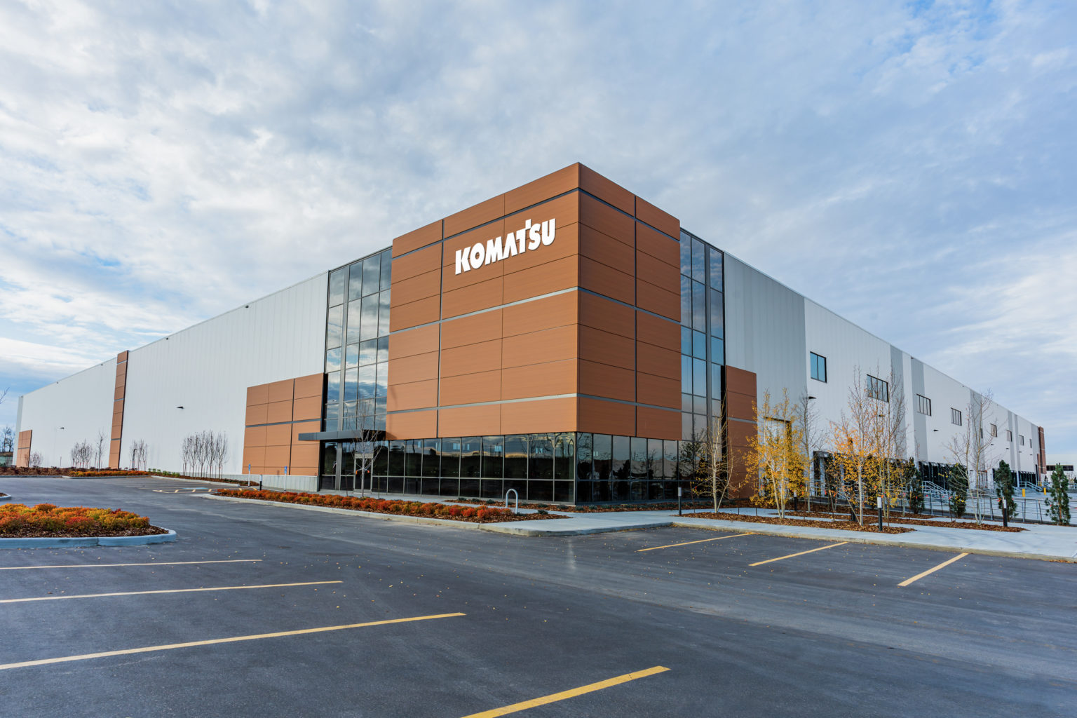 Komatsu announces new Canada distribution centre - MINING.COM