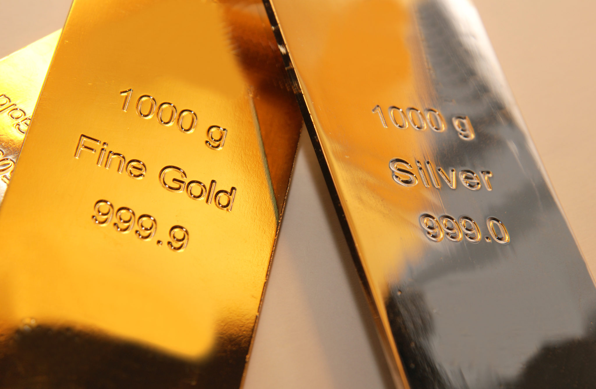 Gold price may see long-term rebound despite war setbacks, banks say ...