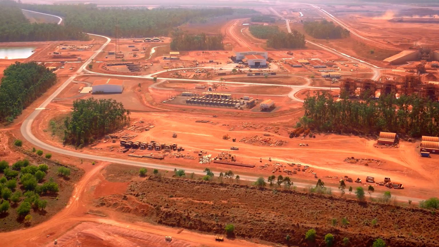 Cyclone forces mine closures as winds lash northern Australia - MINING.COM