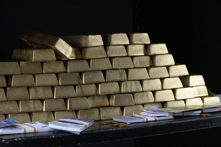 FBI raid uncovers $40M gold stash at ex-CIA agent's home - MINING.COM
